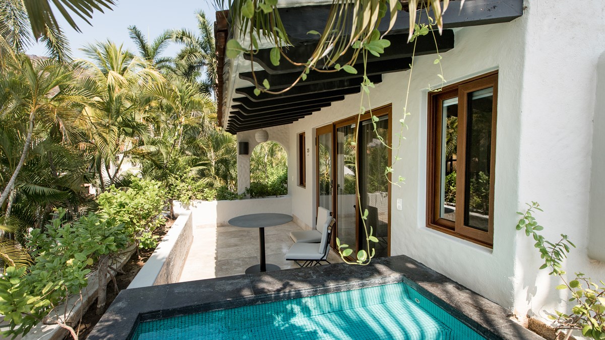 King Bed with Plunge Pool | Thompson Zihuatenjo | Ixtapa, Mexico