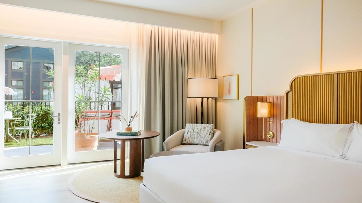 Premium Pool View Double Queen Suite| Hotel Bardo Savannah | Inspirato