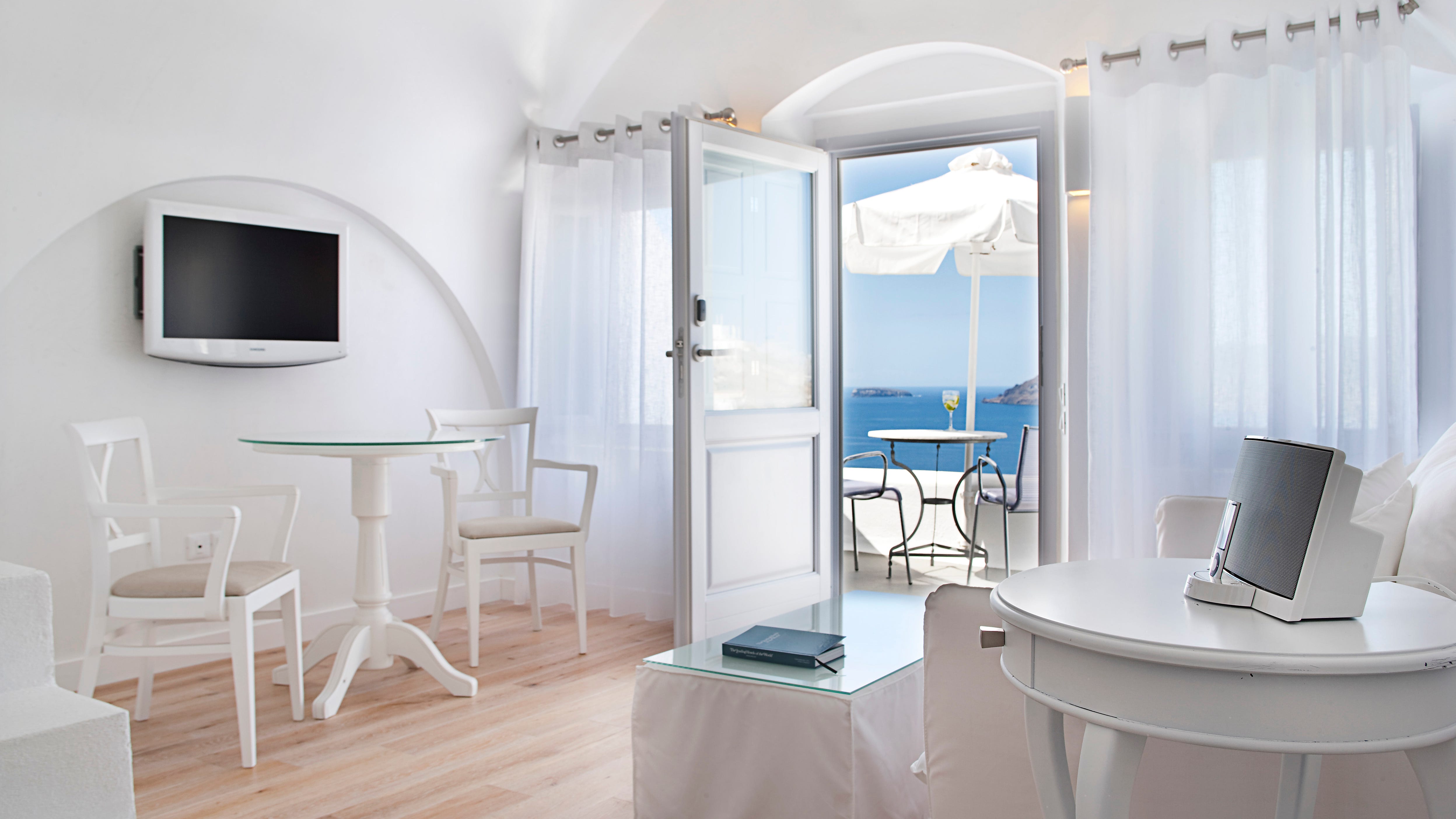 Superior Suite Katikies | Santorini, Greece